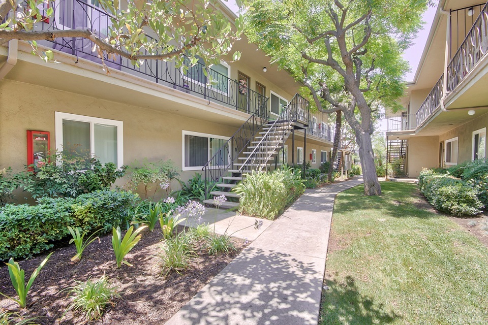 Highlander Pointe La Habra, CA | Welcome Home
