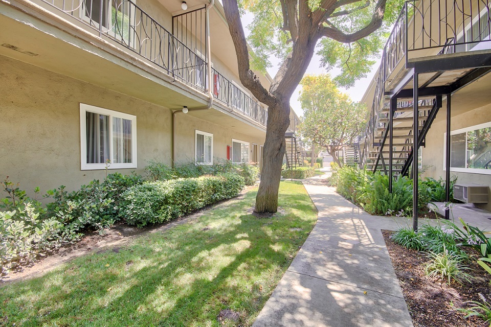 Highlander Pointe La Habra, CA | Welcome Home