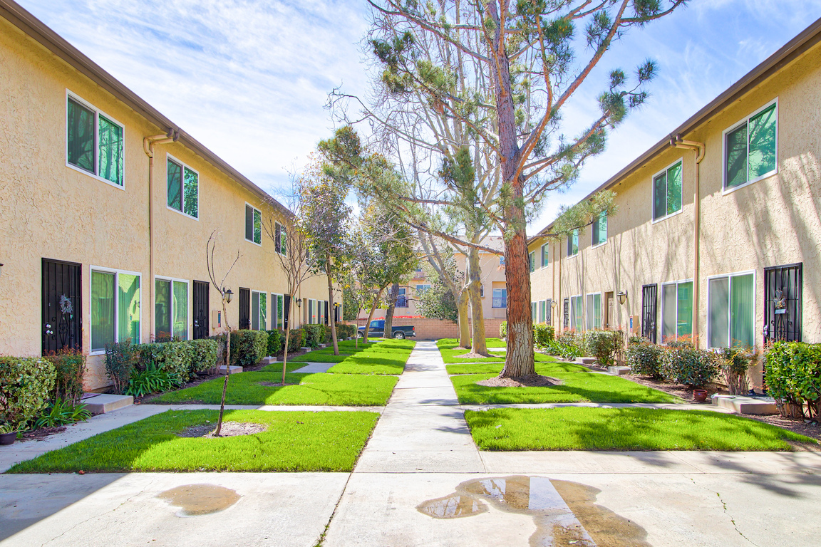 Sycamore Square Beaumont, CA | Welcome Home