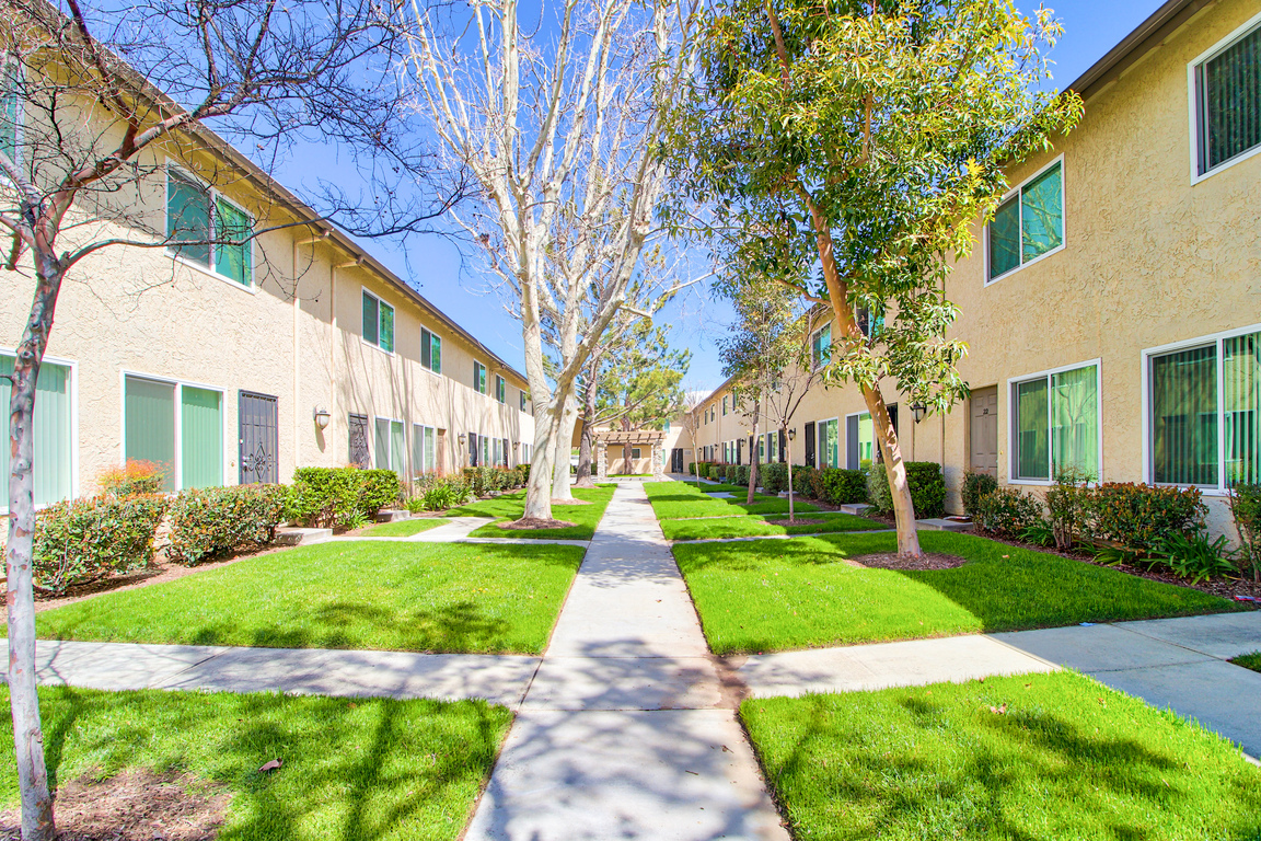 Sycamore Square Beaumont, CA | Welcome Home