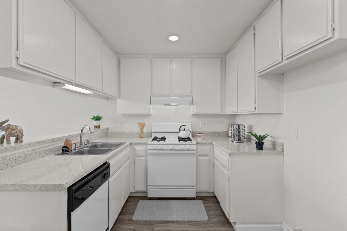 Hemet, CA Apartments | Park Place Town | Floor Plans